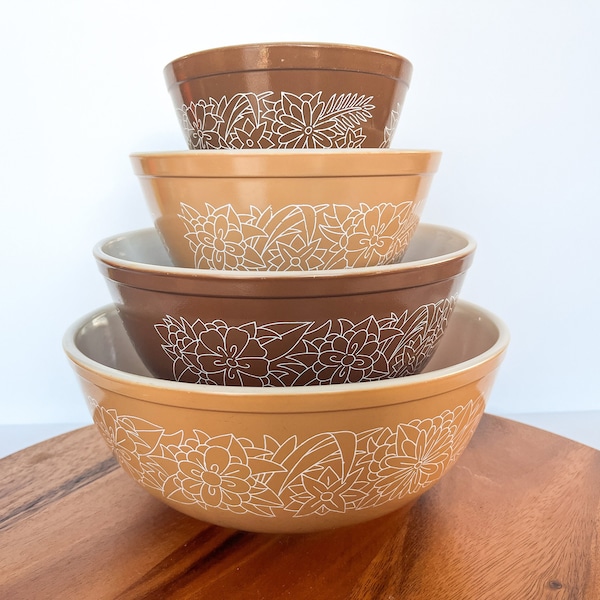 Pyrex Vintage Mixing Bowls - Etsy