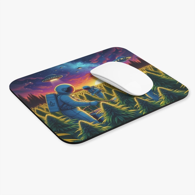 Marijuana Farmers in Space Mouse Pad With Alien Ufo's, Funny Cannabis ...