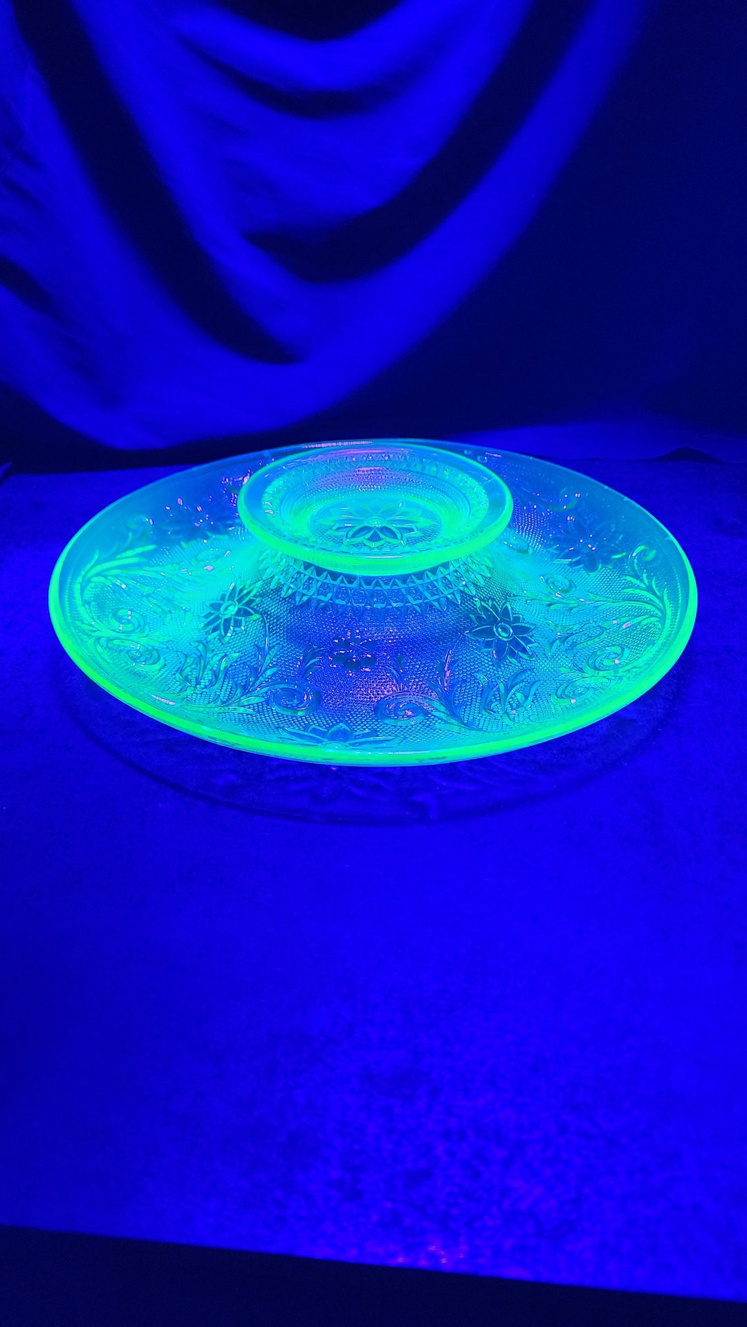 Vintage Uranium Vaseline Glass Fountain Style Serving Dish Flower and ...