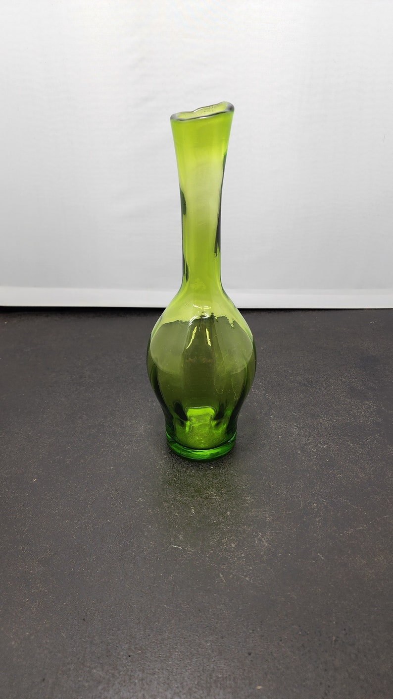 11 Emerald Green Hand Blown Glass Vase - Etsy