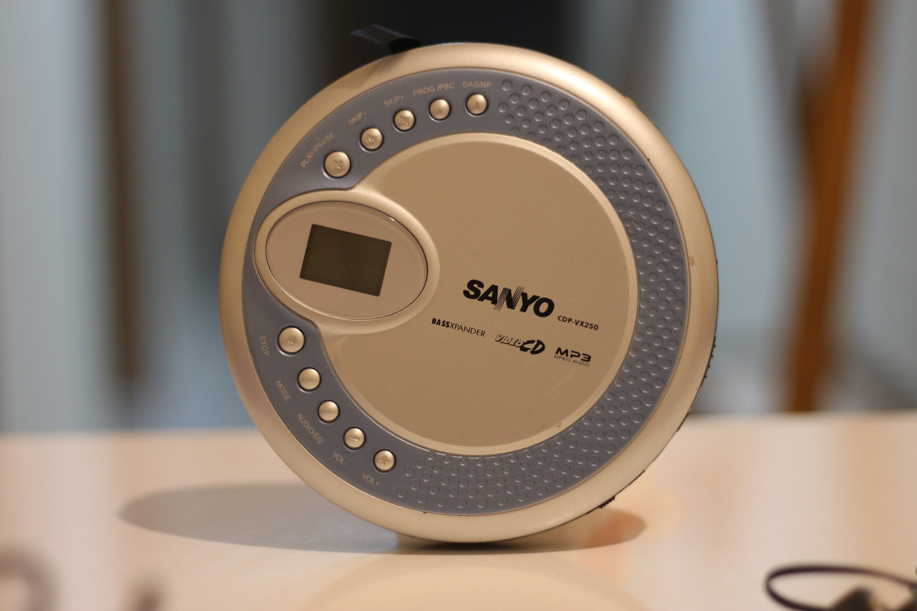 Vintage Sanyo Discman CD Compact Player Sanyo Discman CD - Etsy