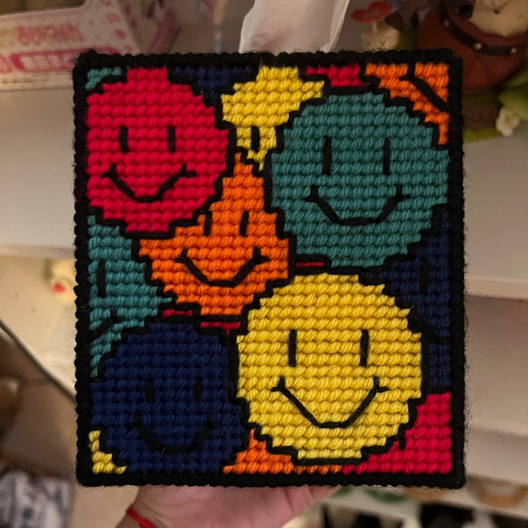 Smiley Tissue Box Cover Yarn Embroidery - Etsy