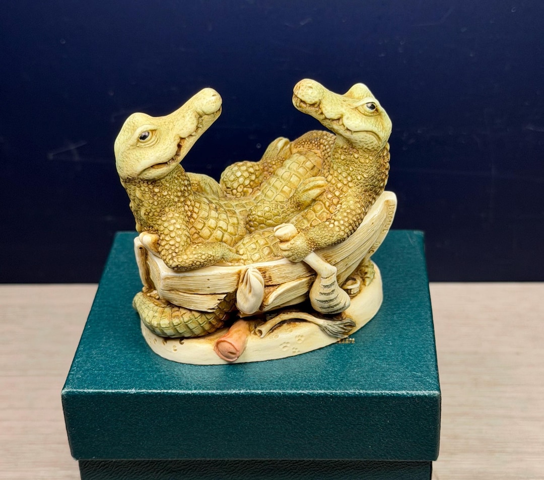 Harmony Kingdom Croc Pot Figurine: Peter Calvesbert Treasure Jest Box ...