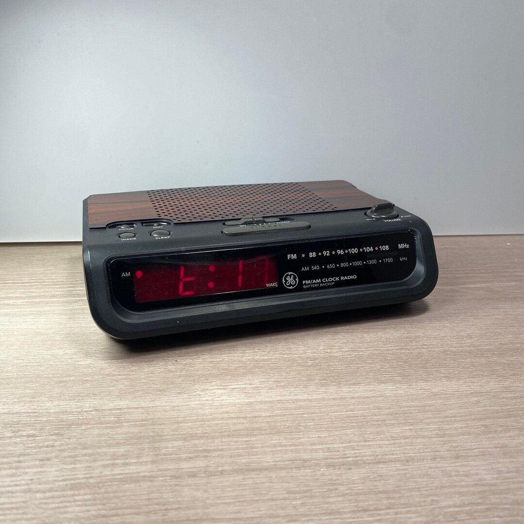 Vintage GE Digital AM/FM 1976 Alarm Clock Radio Woodgrain Model 7-4613A. Works Great - Etsy