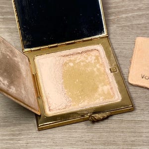 Vintage 50s Powder Compact From Volupte Goldtone Brass Starburst ...