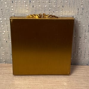 Vintage 50s Powder Compact From Volupte Goldtone Brass Starburst ...