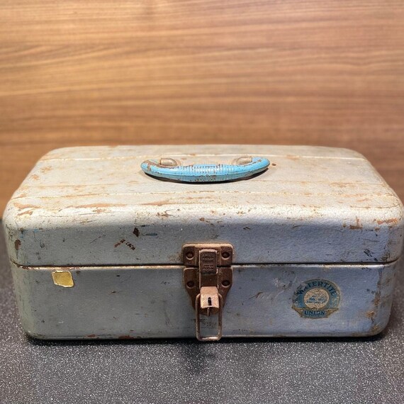 Metal fishing tackle boxes store