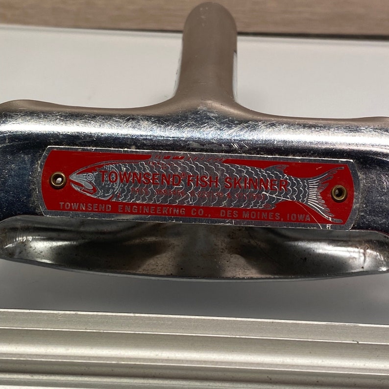 Fish Skinner Vintage Townsend , Des Moines Iowa US PAT PEND From the 50 ...