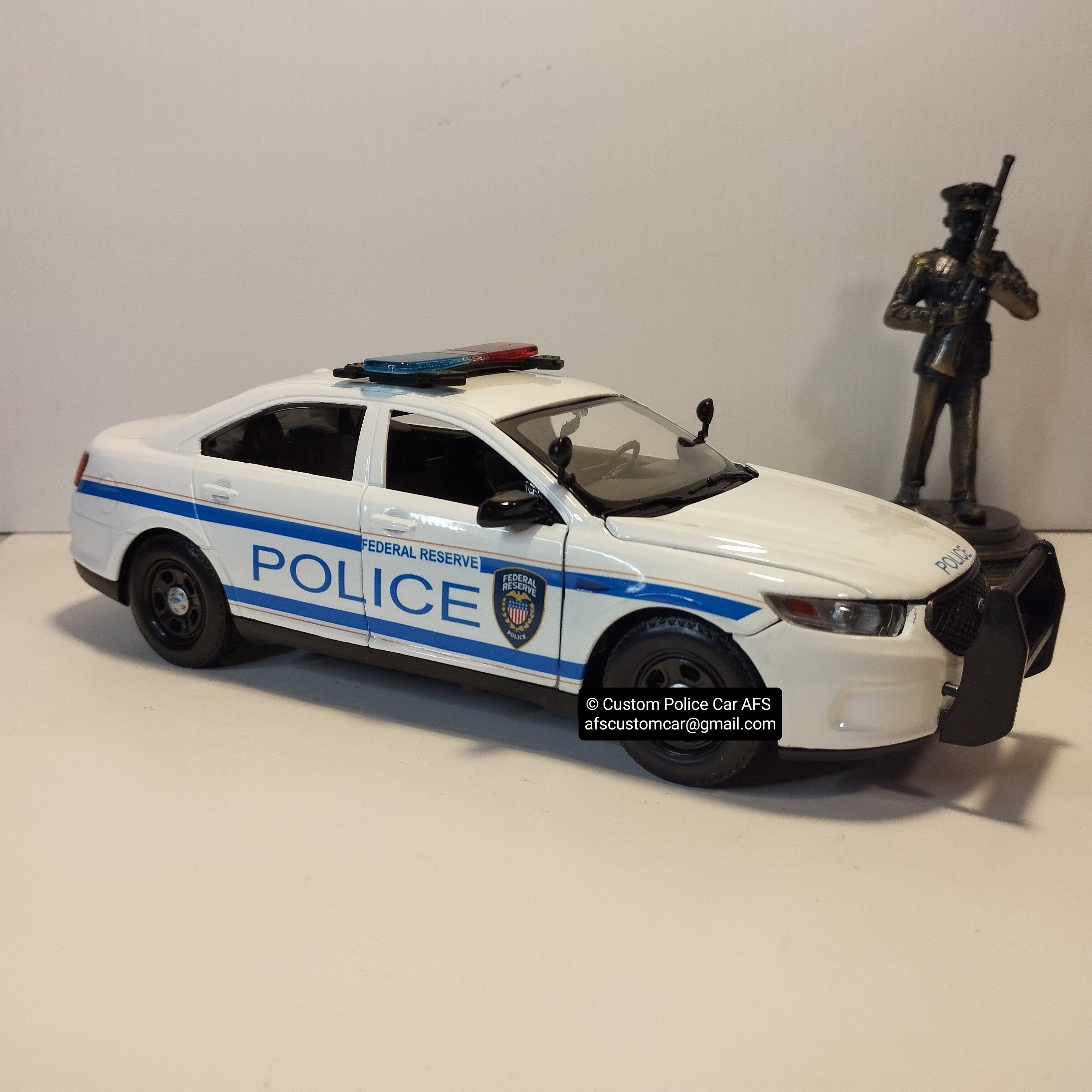 Federal Reserve Police Ford Interceptor Model Car 1:24 Diecast Custom ...
