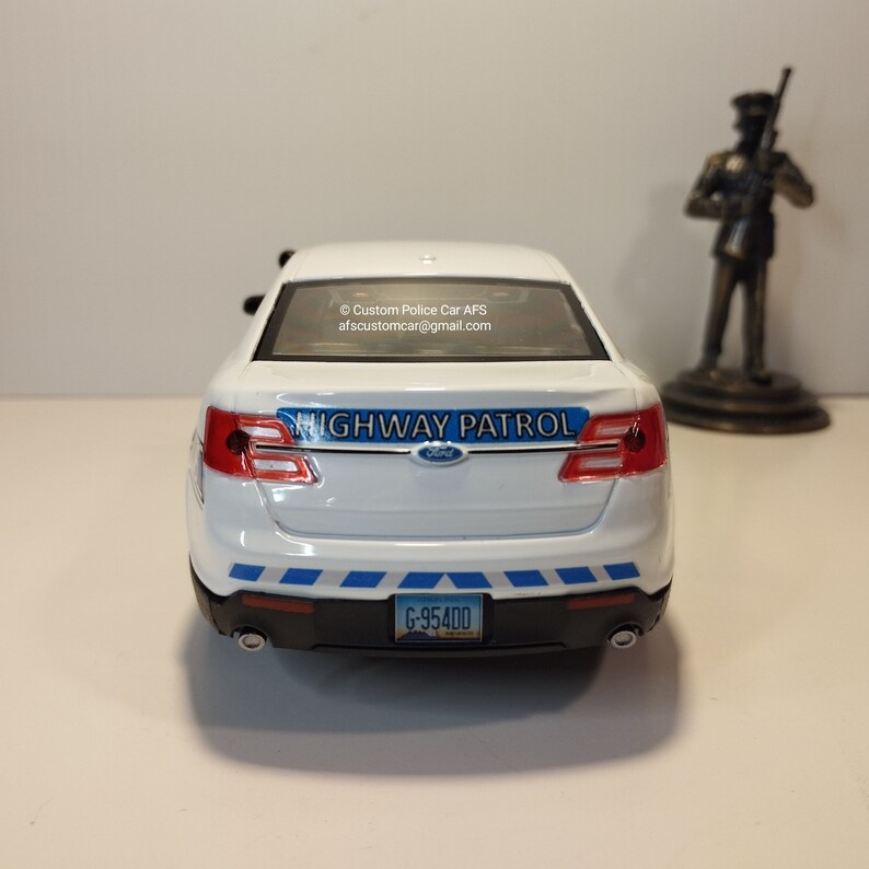 Arizona Highway Patrol Police Model Car Diecast Ford Interceptor 1:24 ...