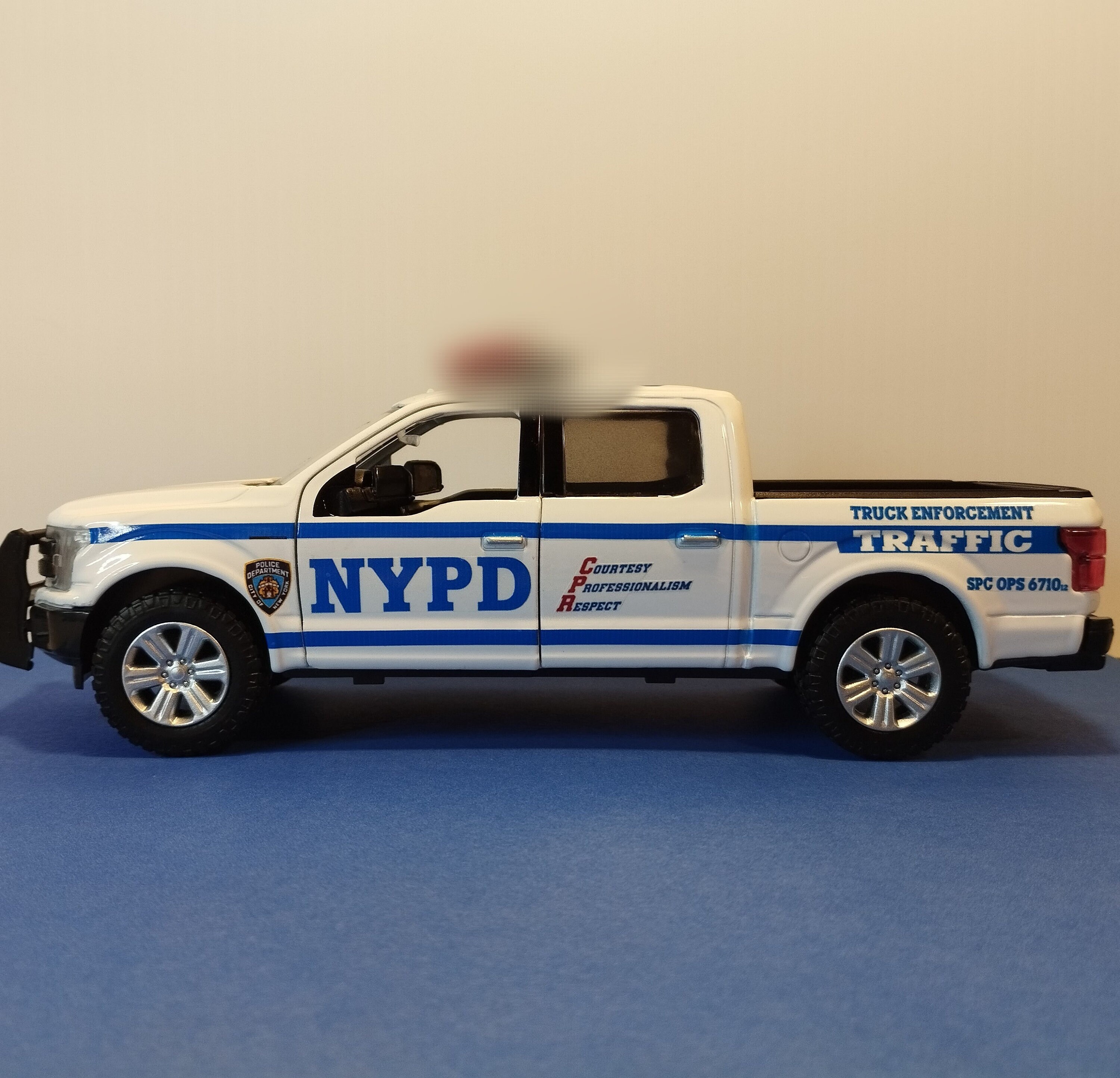 NYPD Truck Enforcement Traffic Police Car 1:27 Scale 2019 Ford F-150 ...