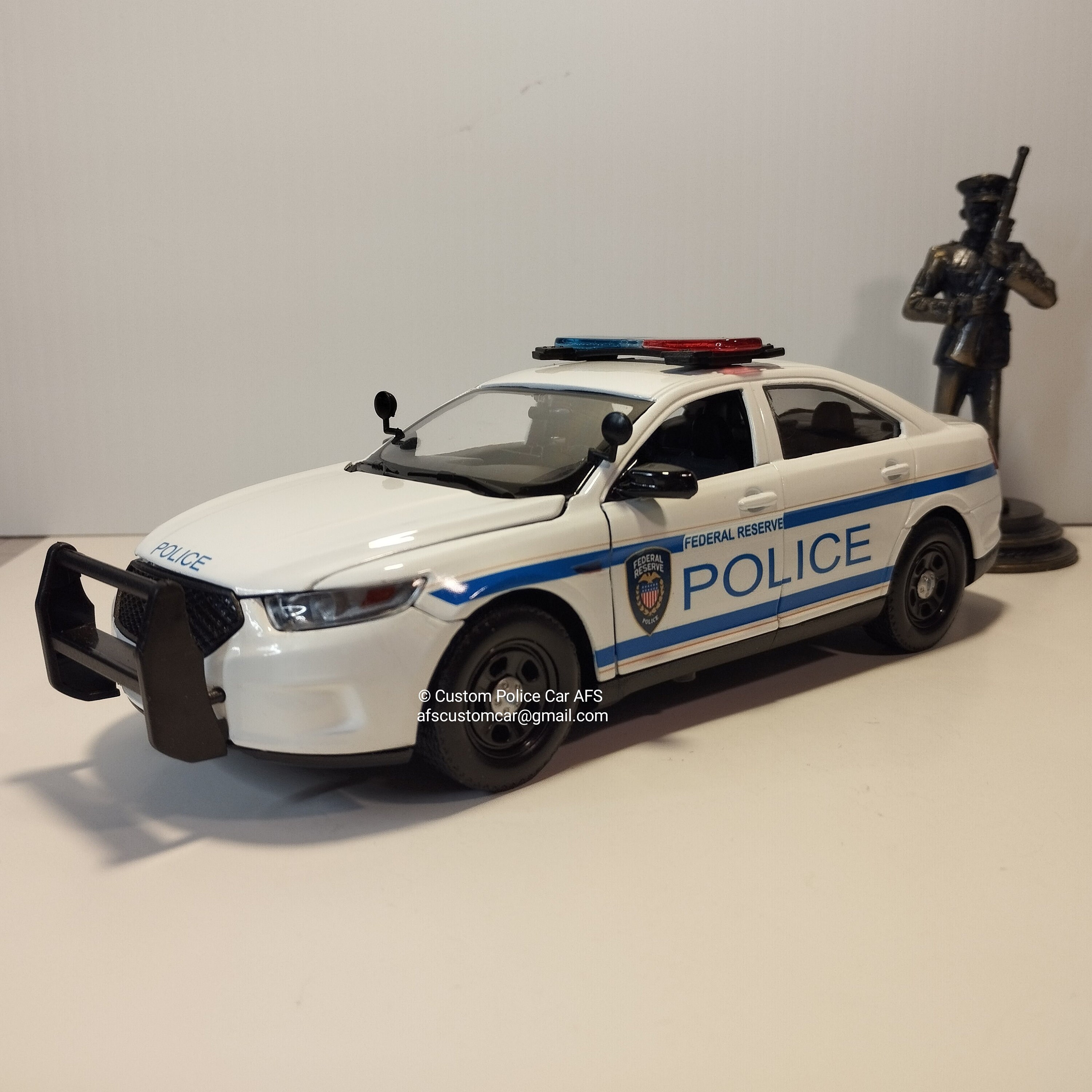 Federal Reserve Police Ford Interceptor Model Car 1:24 Diecast Custom ...