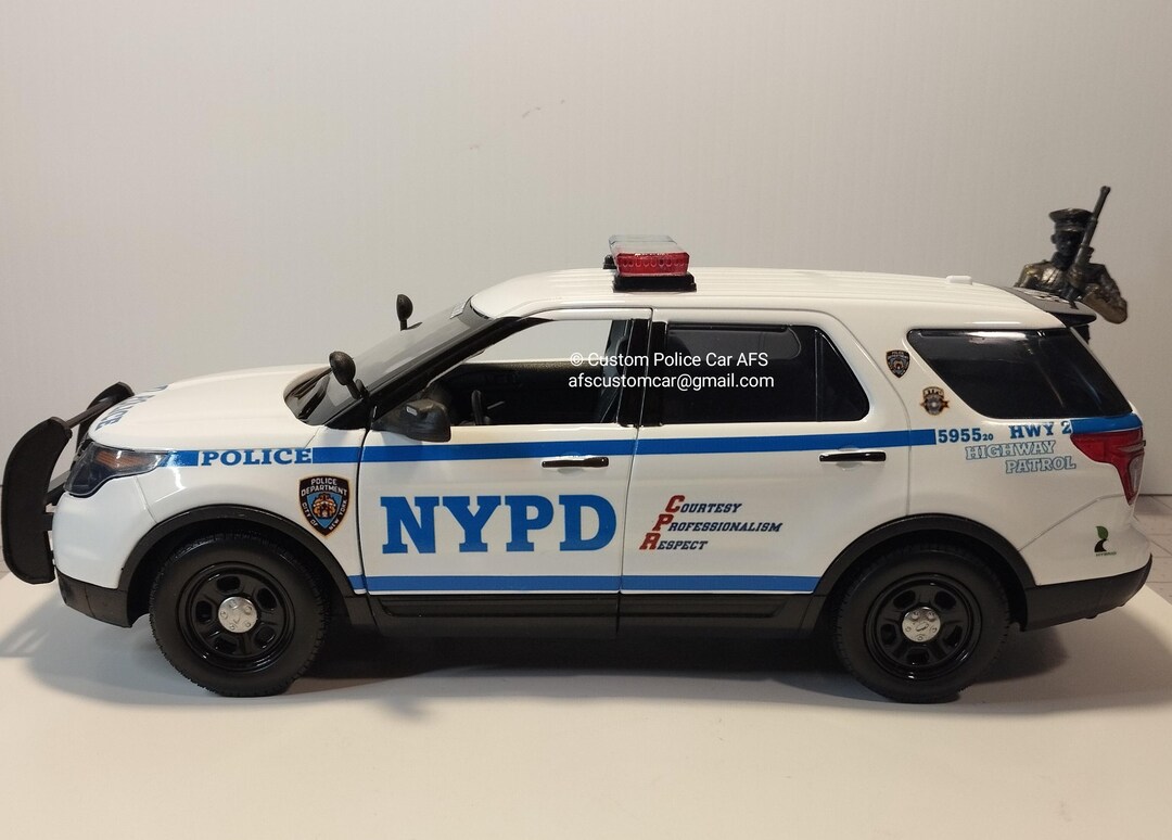 1:18 NYPD Highway Patrol Police Car Ford Explorer Model Car Diecast ...