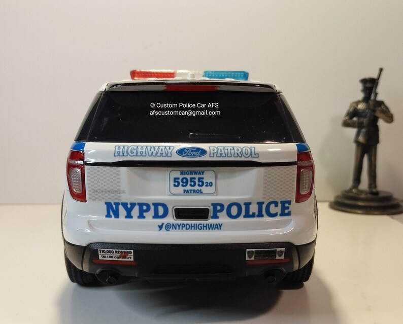 1:18 NYPD Highway Patrol Police Car Ford Explorer Model Car Diecast ...