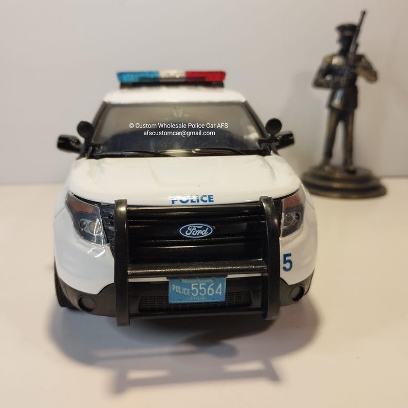 New Bedford Police Model Car Diecast 2015 Ford Explorer 1:24 Scale ...