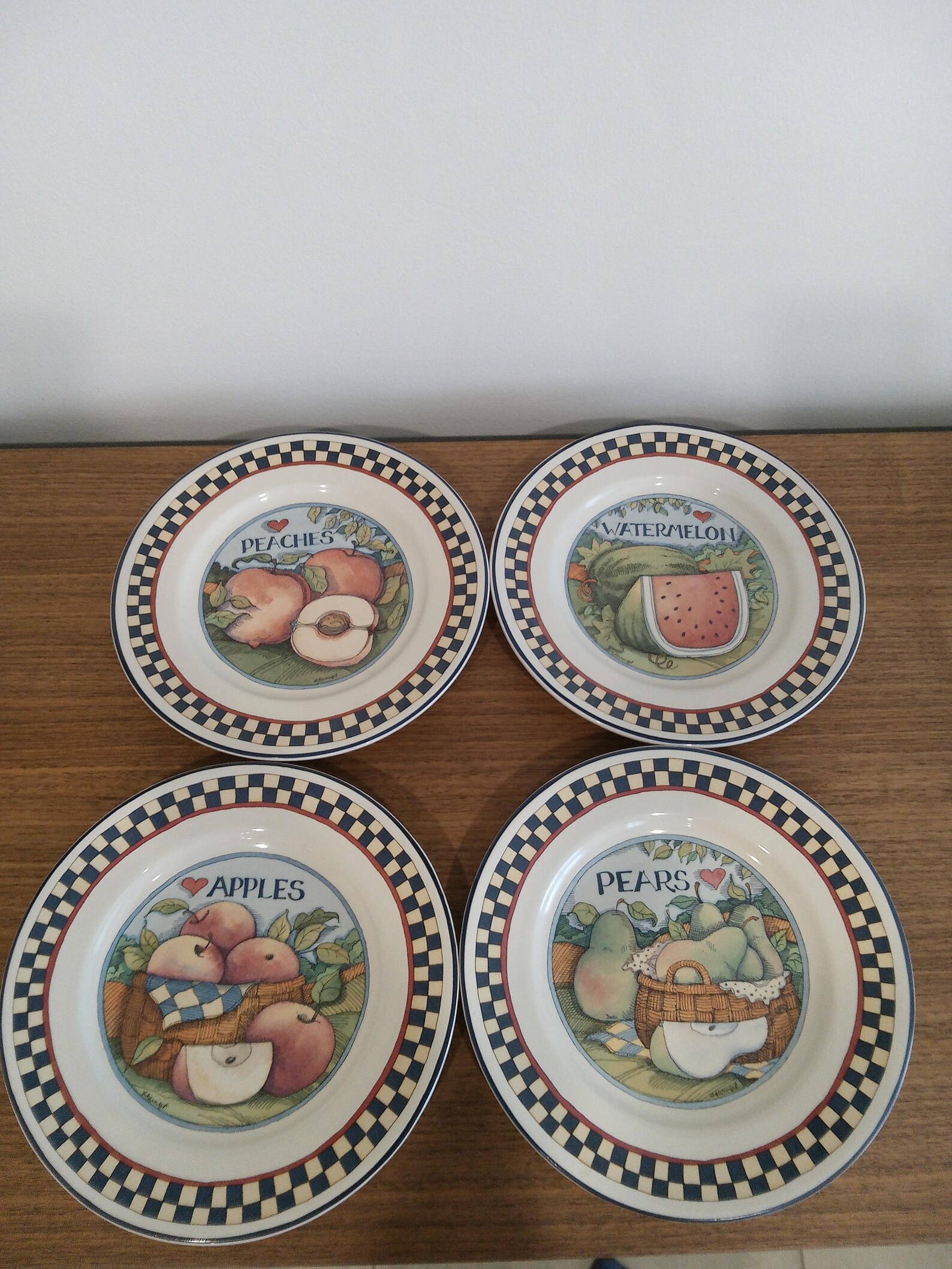 Set of 4 Susan Widget Plates Peaches ,watermelon, Apples, and Pears ...