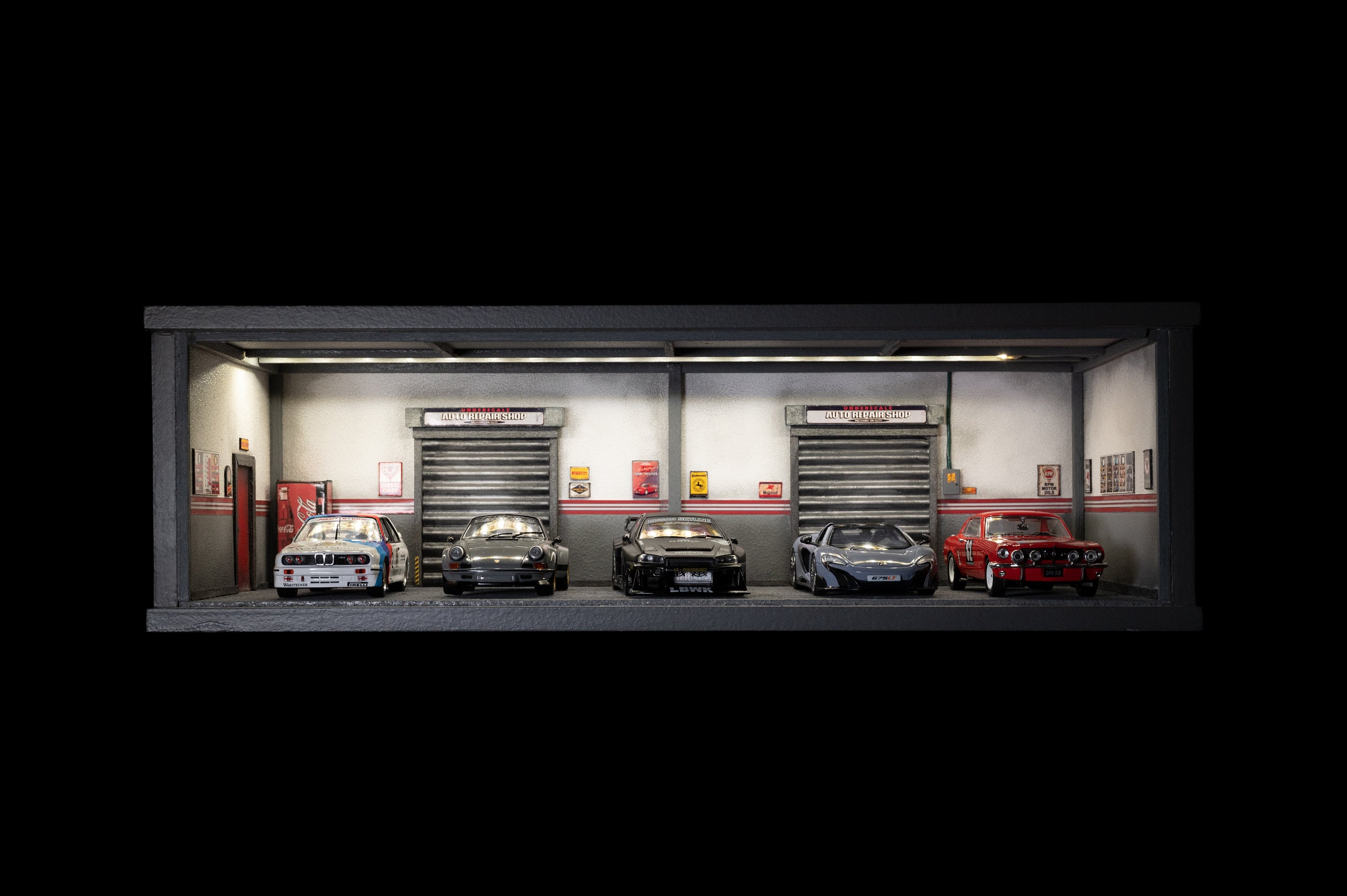 Diorama Workshop Showcase for Diecast Cars 1:43 With LED Light. - Etsy