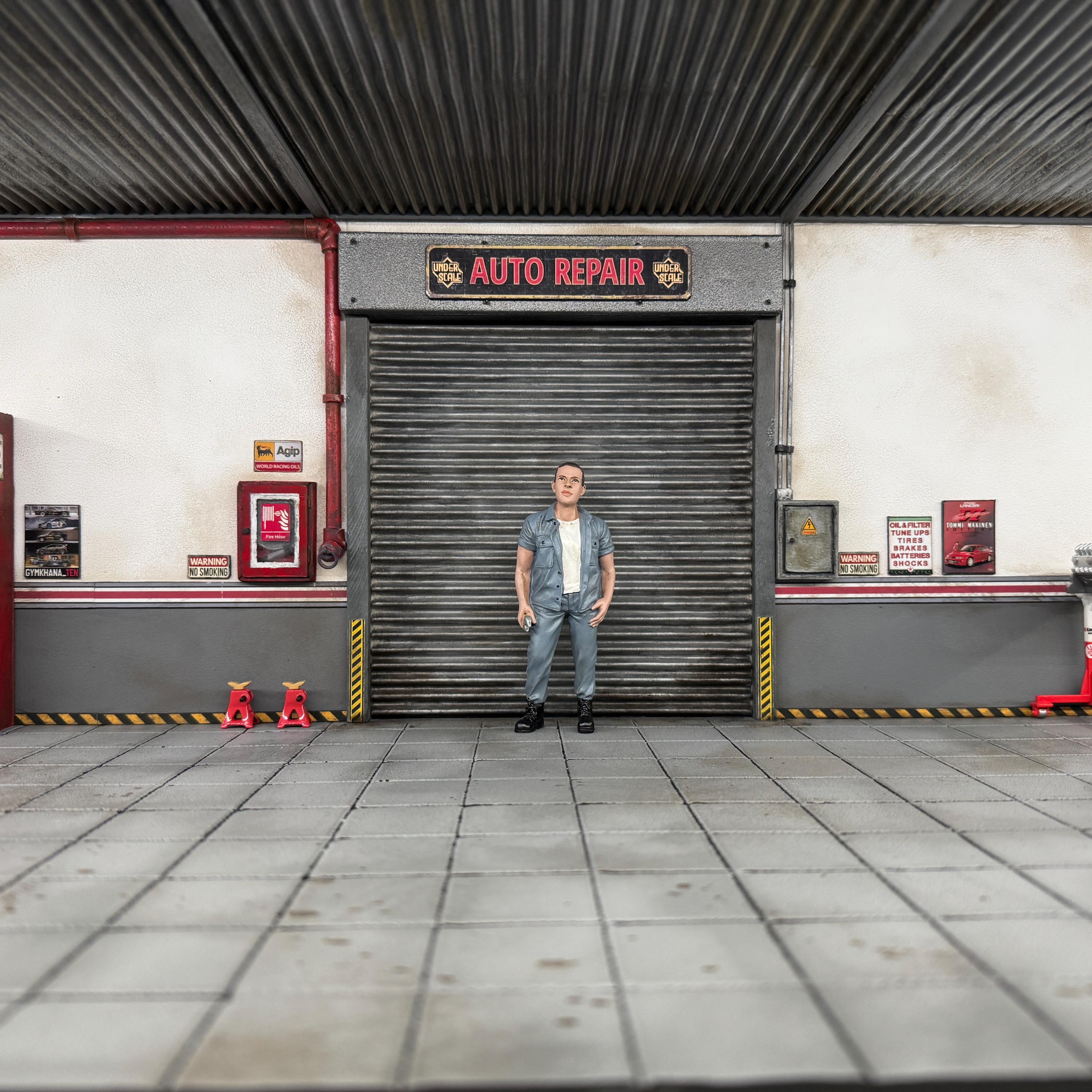 1:18 Diorama Car Workshop Display | Scale Model Showcase for Collectors ...
