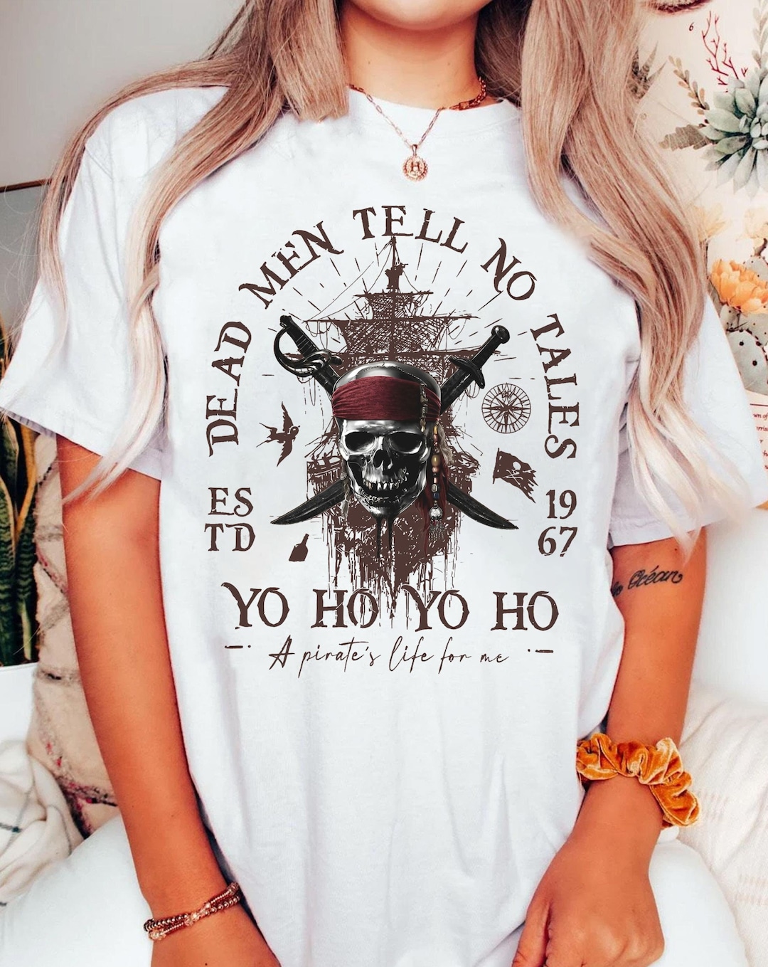 Retro Dead Men Tell No Tales 1967 Sweatshirt | Disney Pirates T-shirt ...