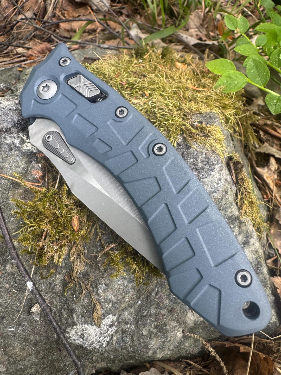 Pre Order! Microtech Amphibian Titanium scales - Etsy Portugal