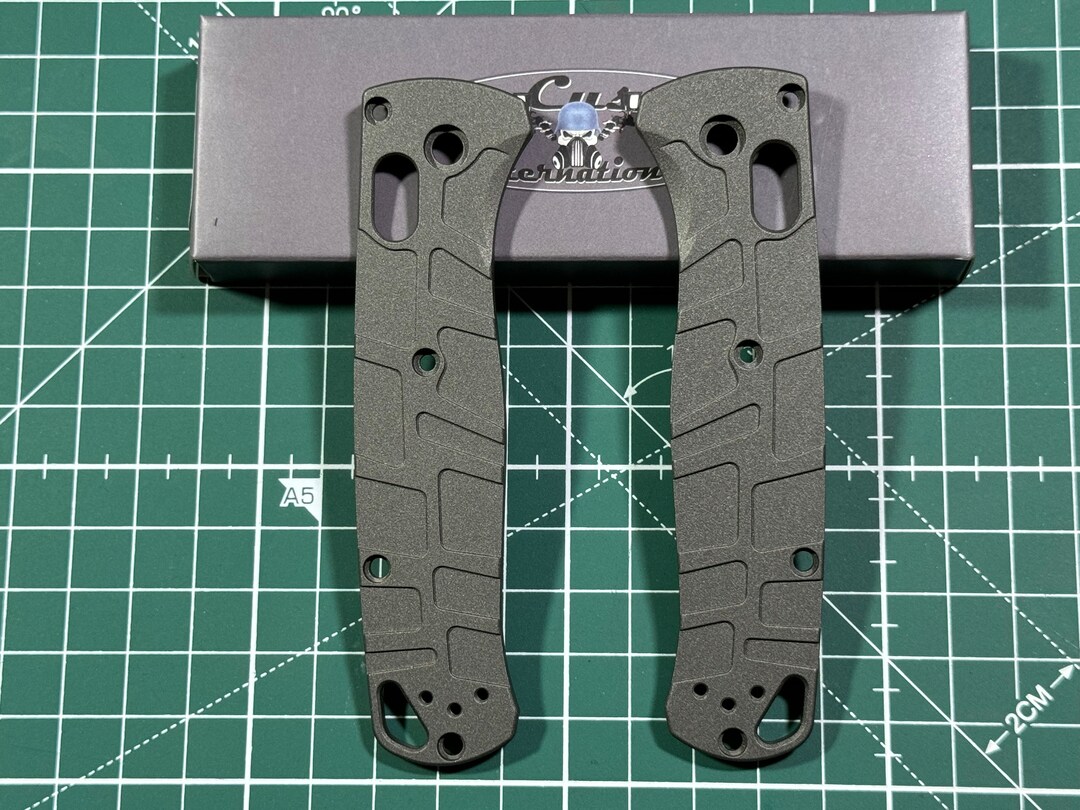 Benchmade Bugout 535 Titanium Scales Tungsten - Etsy