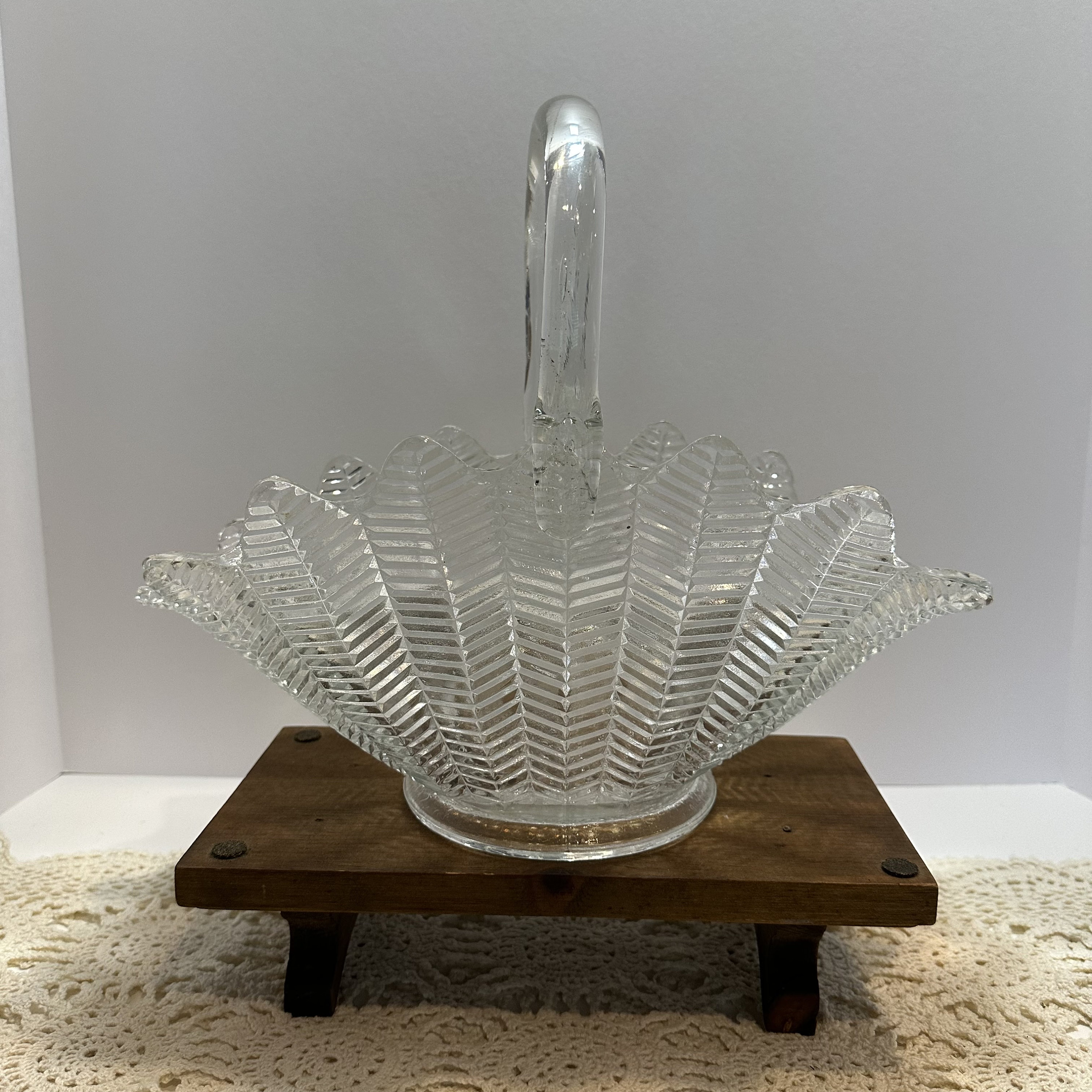 Vintage LE Smith Fern Crystal Glass Decorative Dish Bowl/basket With ...
