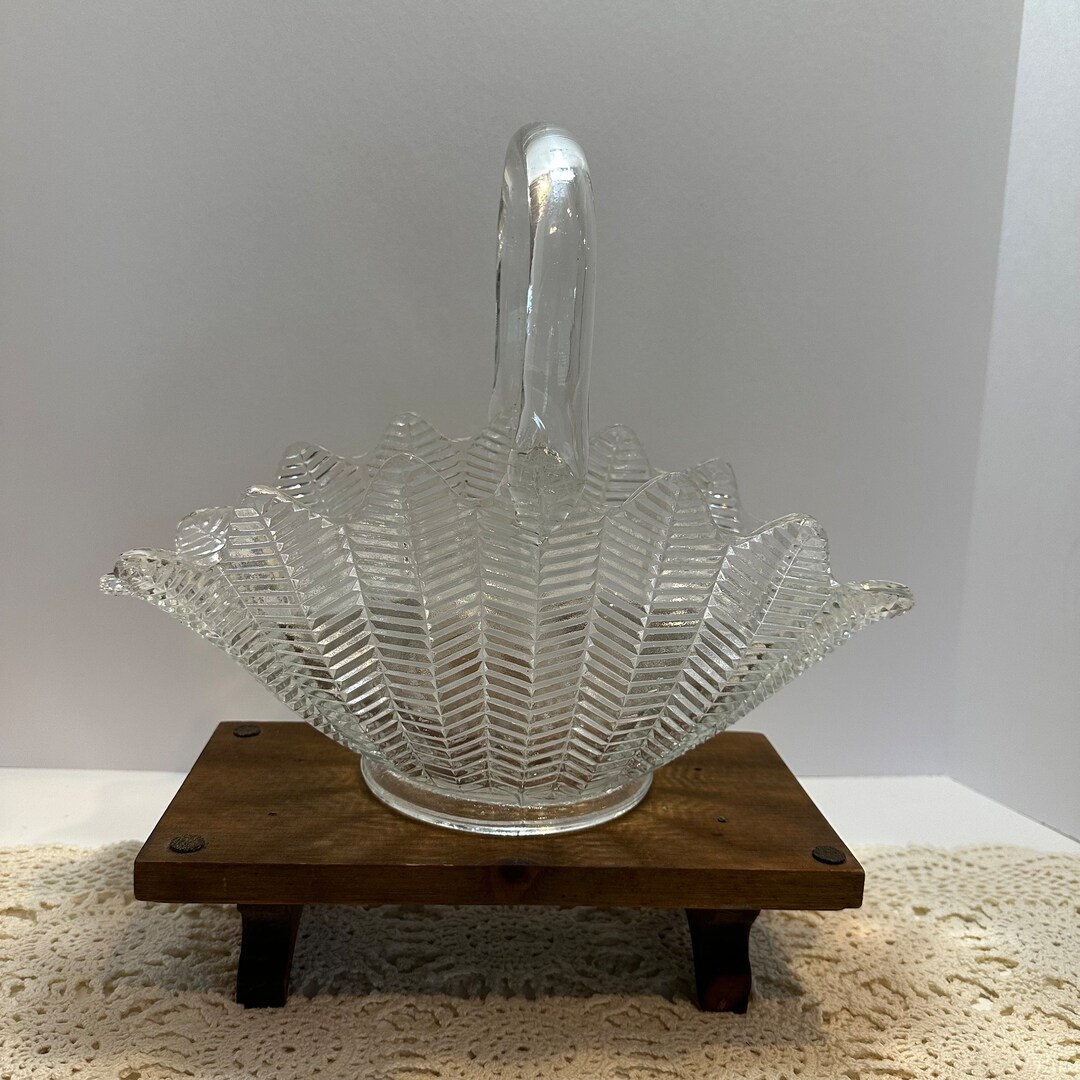 Vintage LE Smith Fern Crystal Glass Decorative Dish Bowl/basket With ...