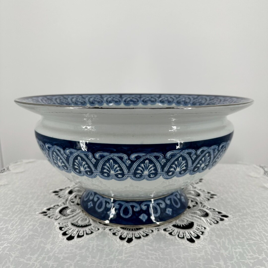 Vintage the Bombay Company Planter Heavy, Blue and White XL Porcelain ...