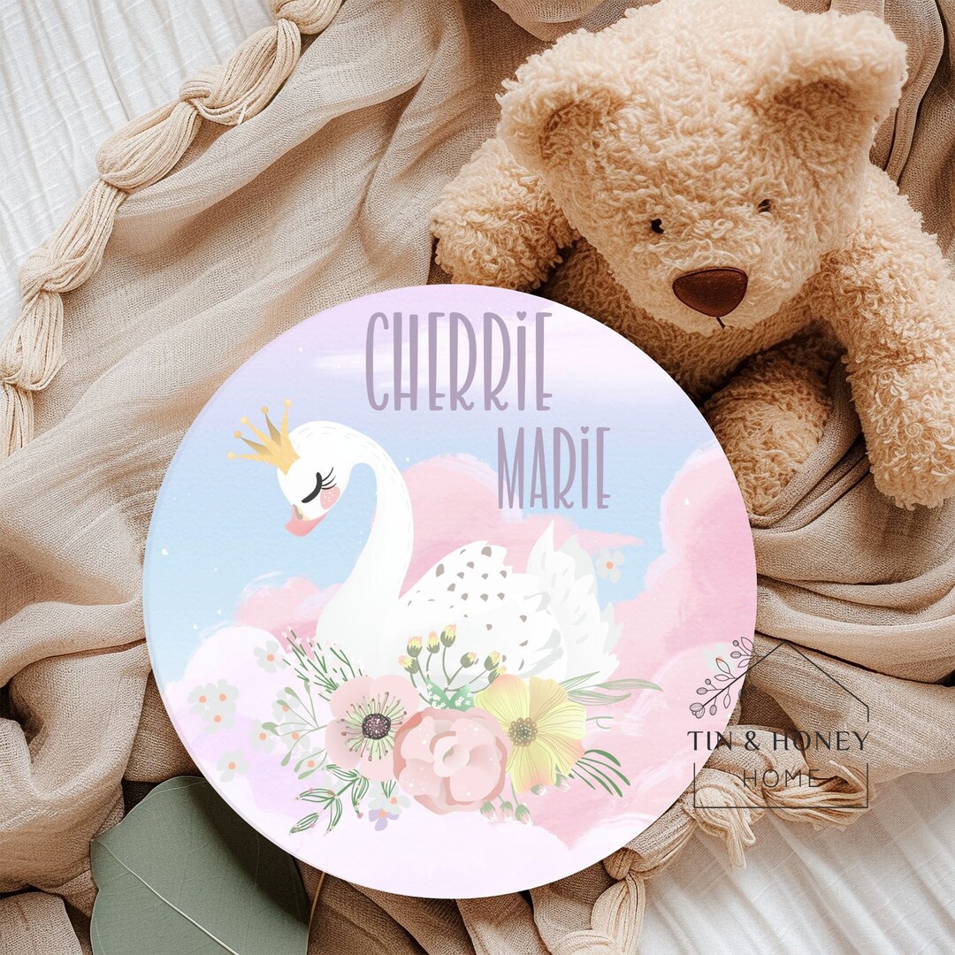 Princess Swan Round Name Sign, Personalized Circle Swan Name Sign ...