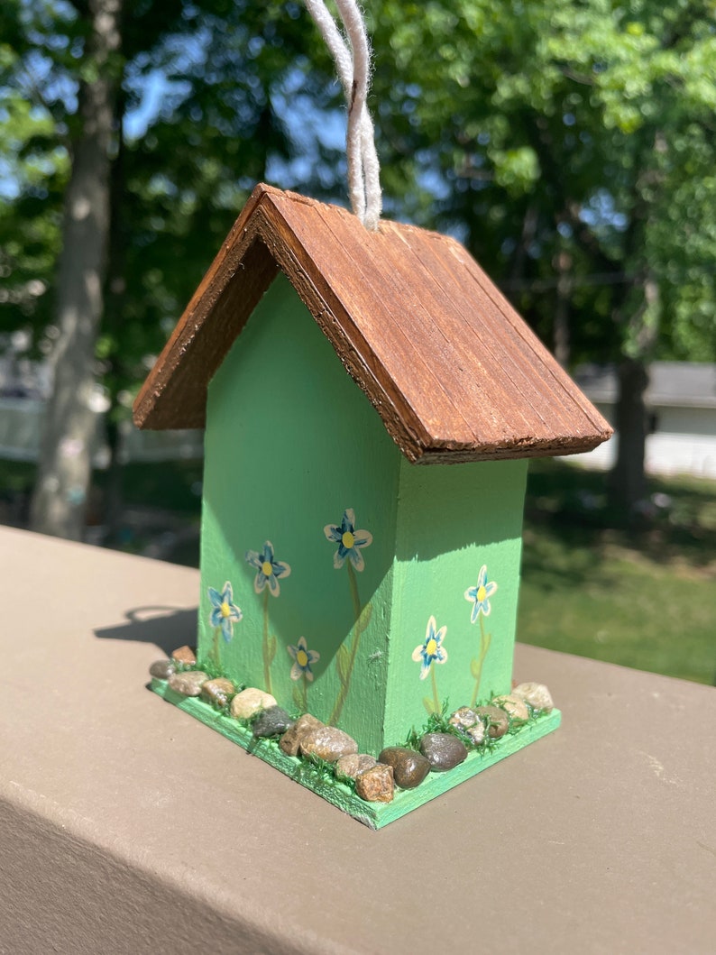 Hand Painted Flower Birdhouse - Etsy