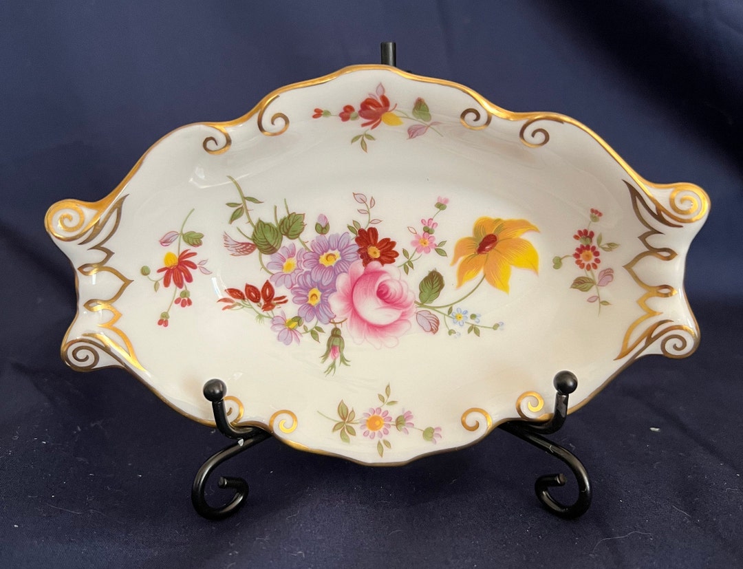 ROYAL CROWN DERBY Eared Trinket Dish 14cm. Fine Bone China. Collectible ...