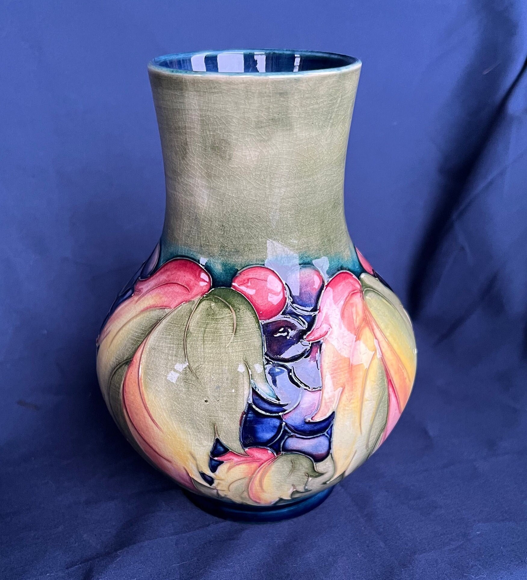 MOORCROFT LEAF & BERRY Vase 17cm. Walter Moorcroft Design. Vintage ...