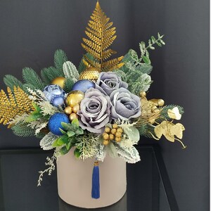 Christmas Floral Arrangement, Blue and Gold Xmas Bouquet, Xmas Table ...