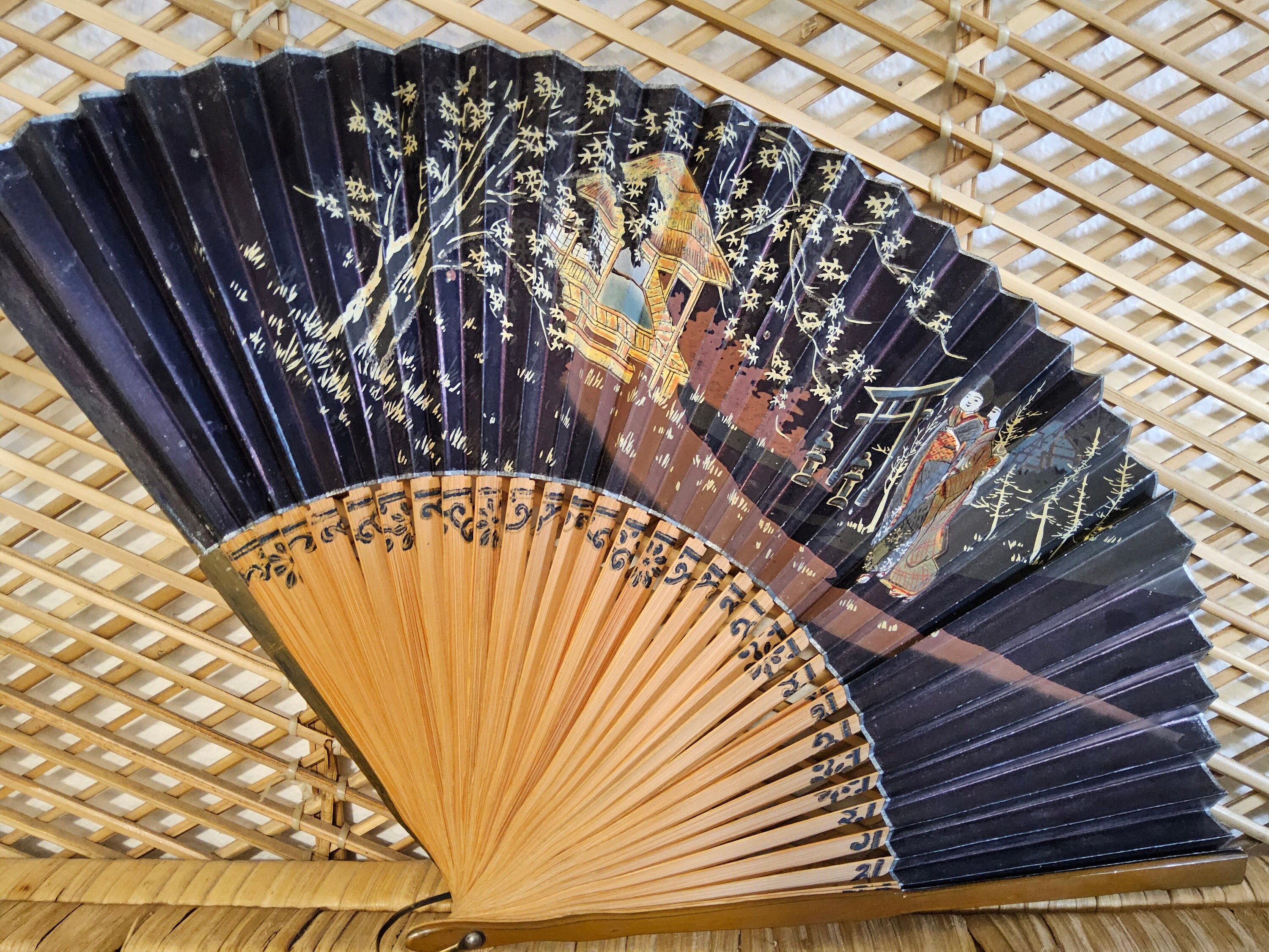Vintage Asian Hand Fan Vintage Wall Fan Vintage Asian Folding Fan - Etsy