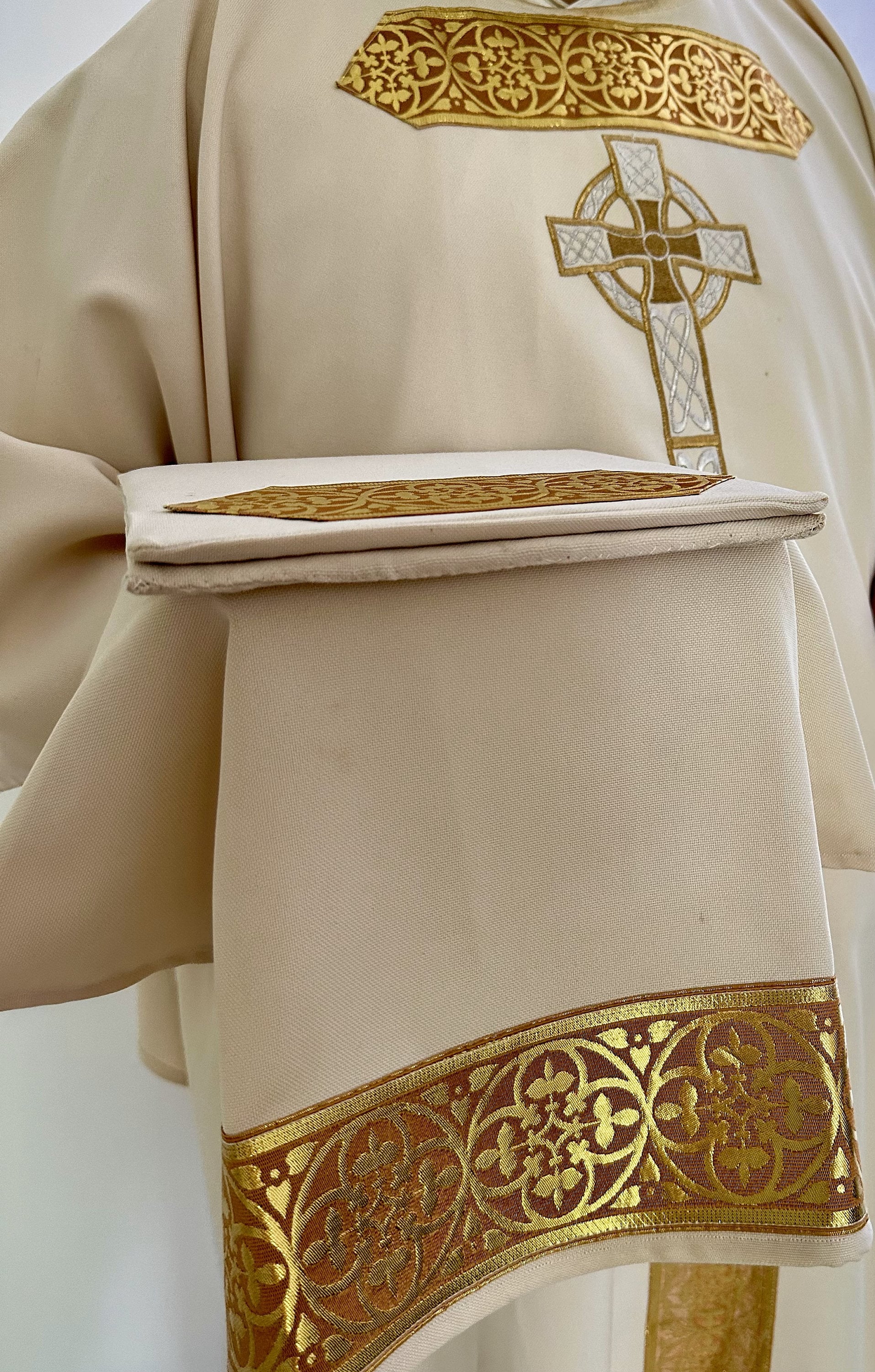 Lightweight Chasuble in Cream - Etsy