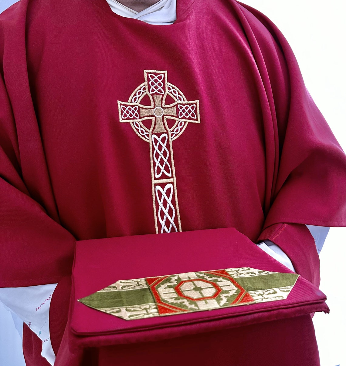 Lightweight Chasuble in Red - Etsy
