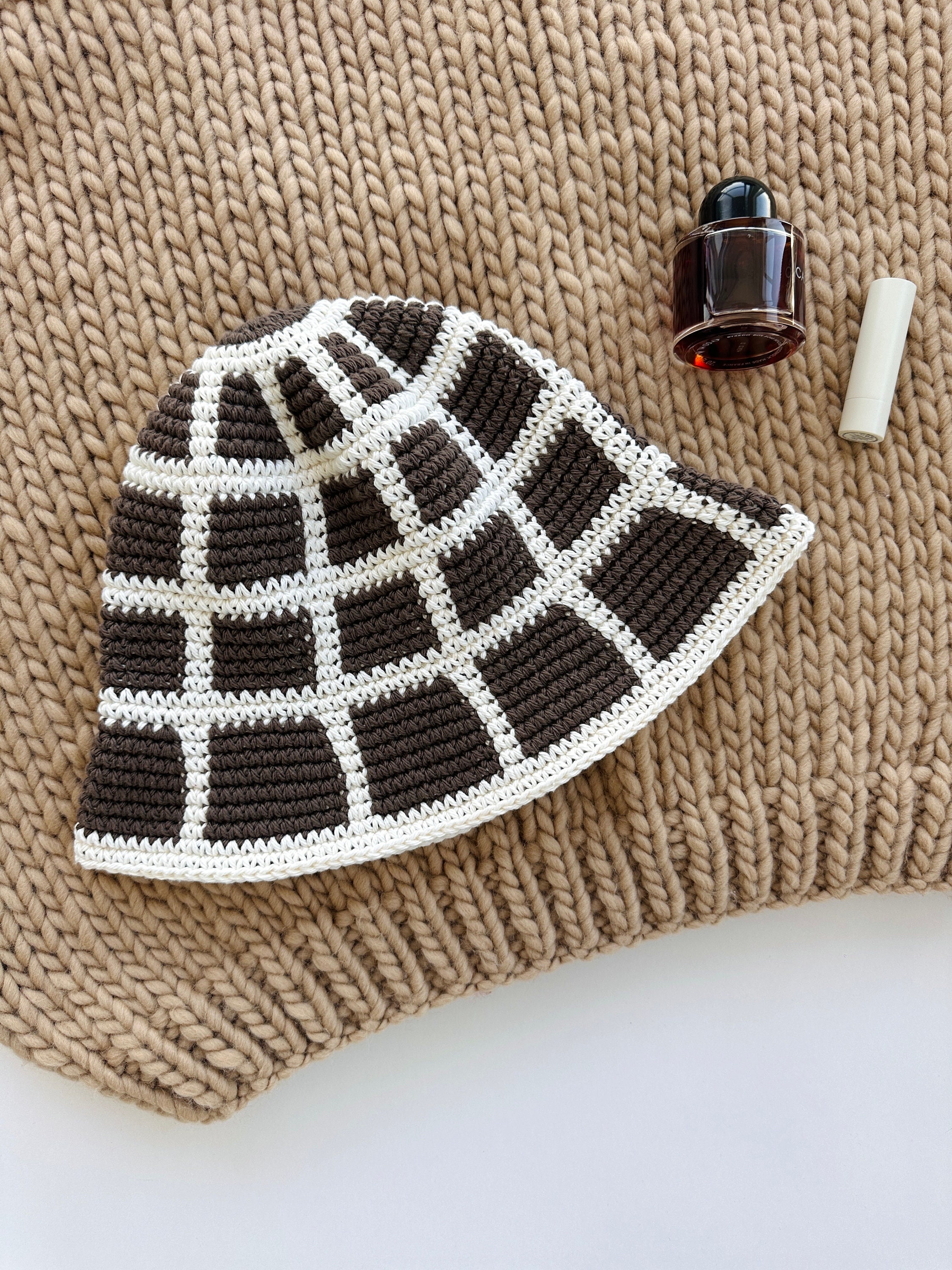 Daphne Grid Bucket Hat Pattern - Etsy