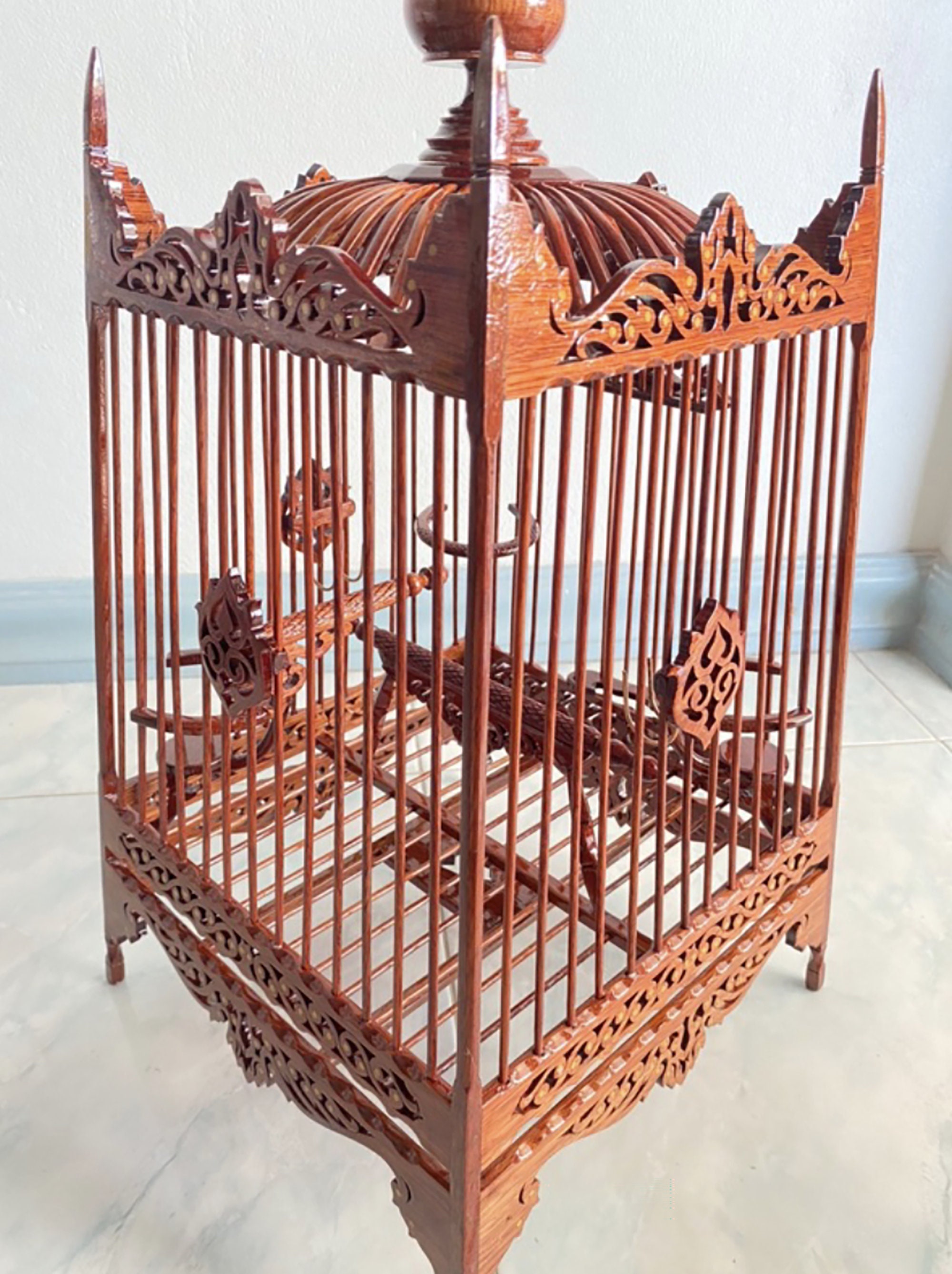 Handmade Wooden Bamboo Eagle Wing Cage, 13 Teeth, Nagabutra Bird Cage ...