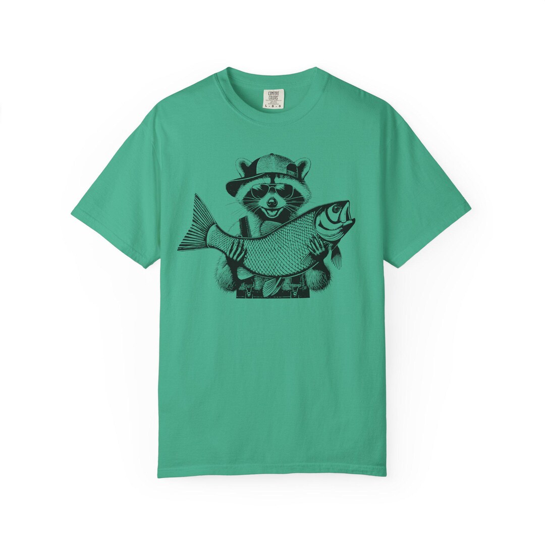 Raccoon Fishing T-shirt: Funny Angler Gift, Comfort Colors Tee - Etsy