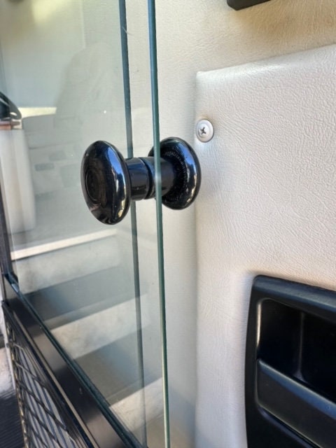 Tiffin RV but Not Limited To 2 Knob Kit for Glass Partition in Screen ...
