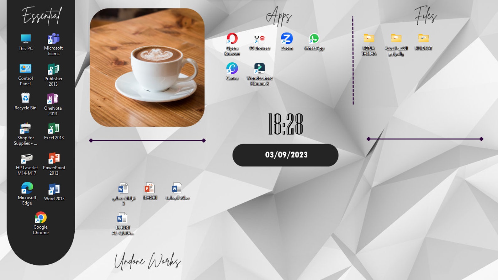 Simple Desktop Organizer Wallpaper Minimalist, Simple, Modern and ...