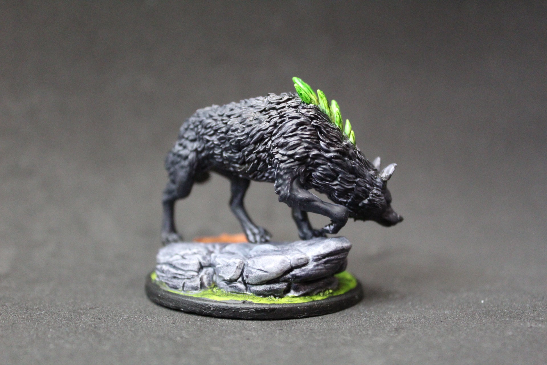 Wolf / Painted Miniature / Dungeons and Dragons / Tabletop - Etsy