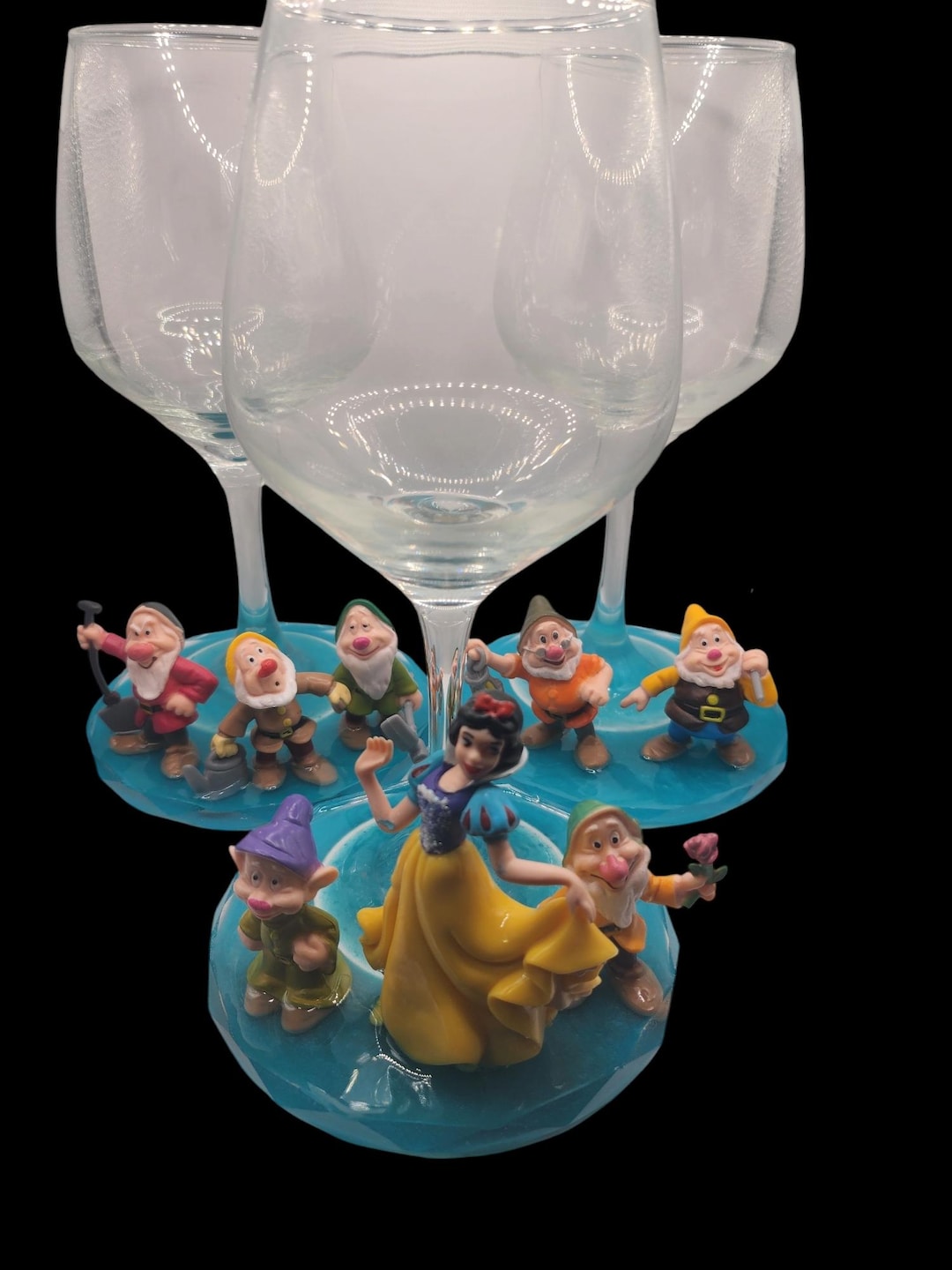 Snow White Themed Wine Glass, Princess Glassware, Disney Snow White ...