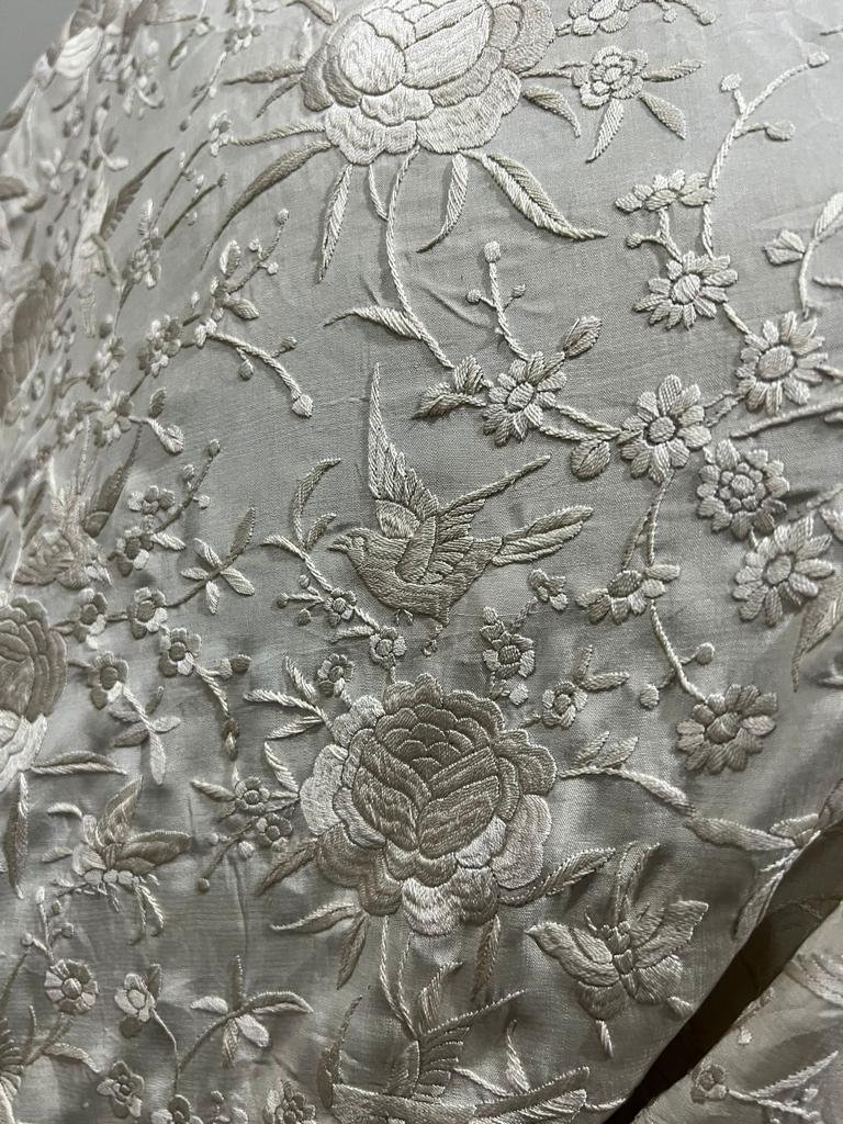 Antique Ivory Silk Ground Ivory Embroidery Piano Shawal With Birds 140 ...