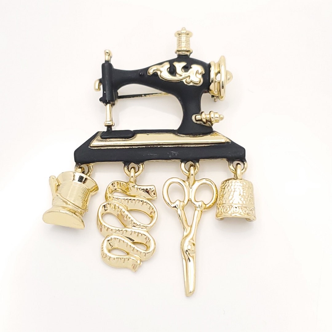 Danecraft Sewing Machine Brooch, Matte Black Enamel on Gold Tone ...