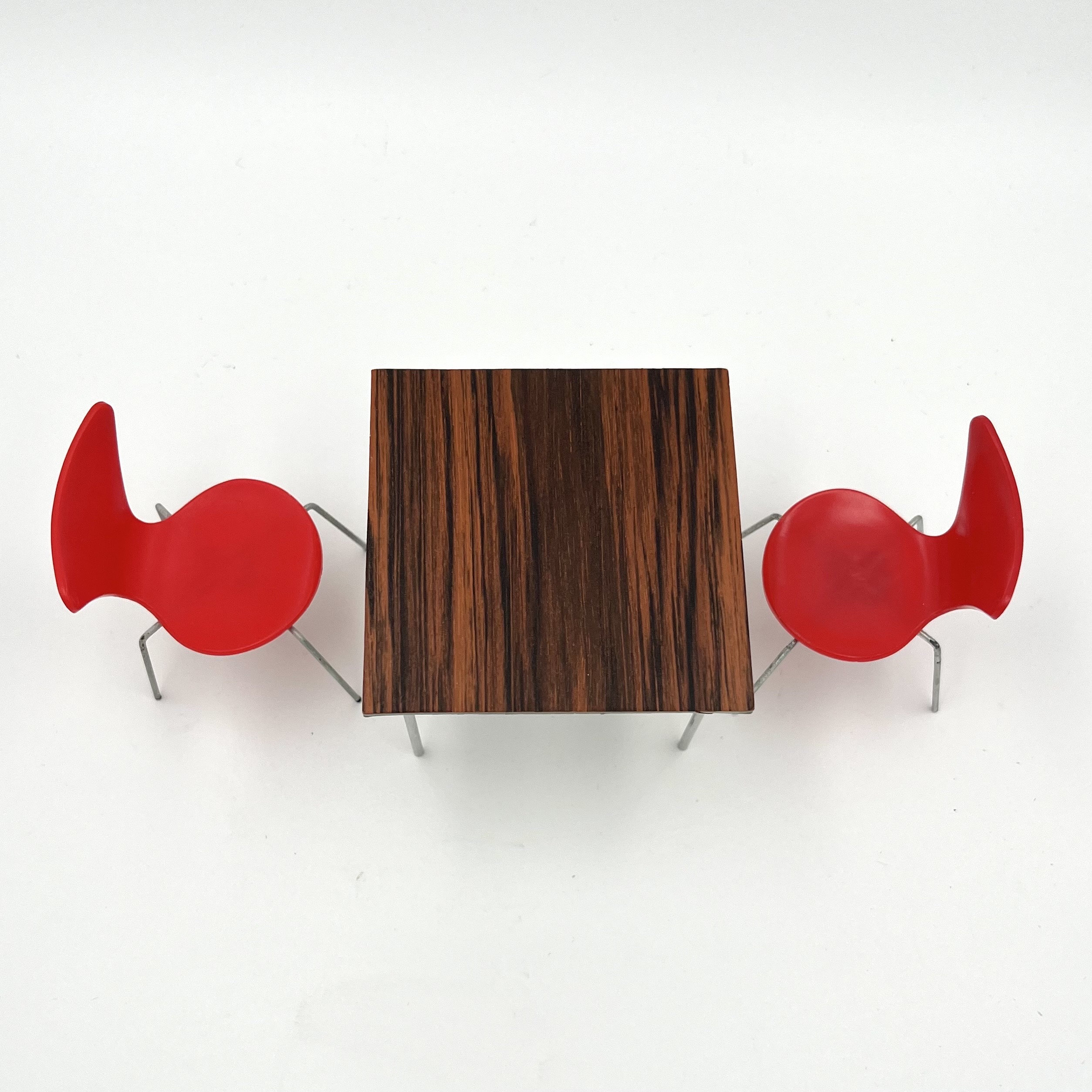 Brio Original Dining Table and Two ”seven” Chairs by Danish Designer ...