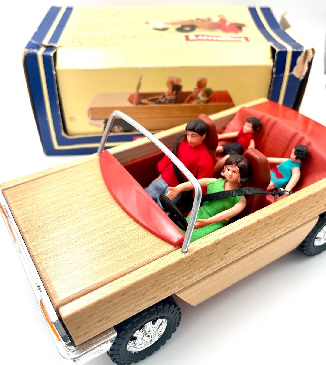 Lundby Original ”wood” Car With 4 Dolls and the Original Box ...