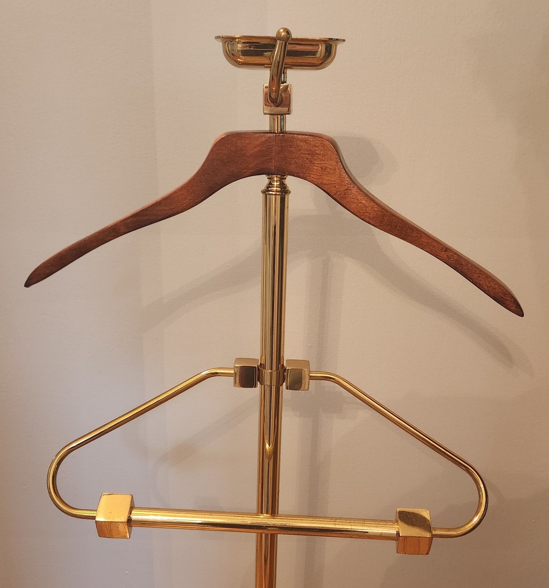 Beautiful VTG Mid Century Clothes Hangers With Jewerly Pocket and Belt ...