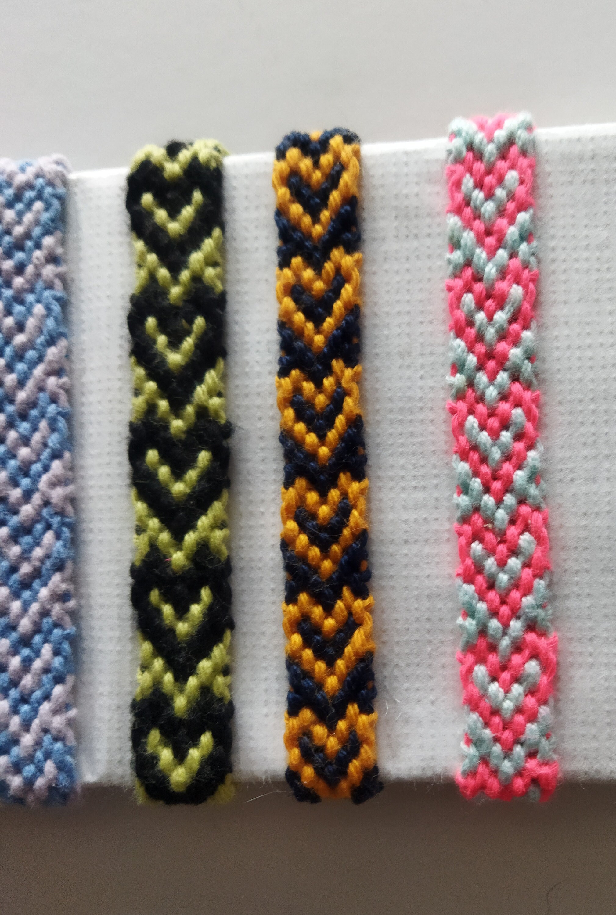 Bracelets brésiliens modèle coeurs - Etsy France
