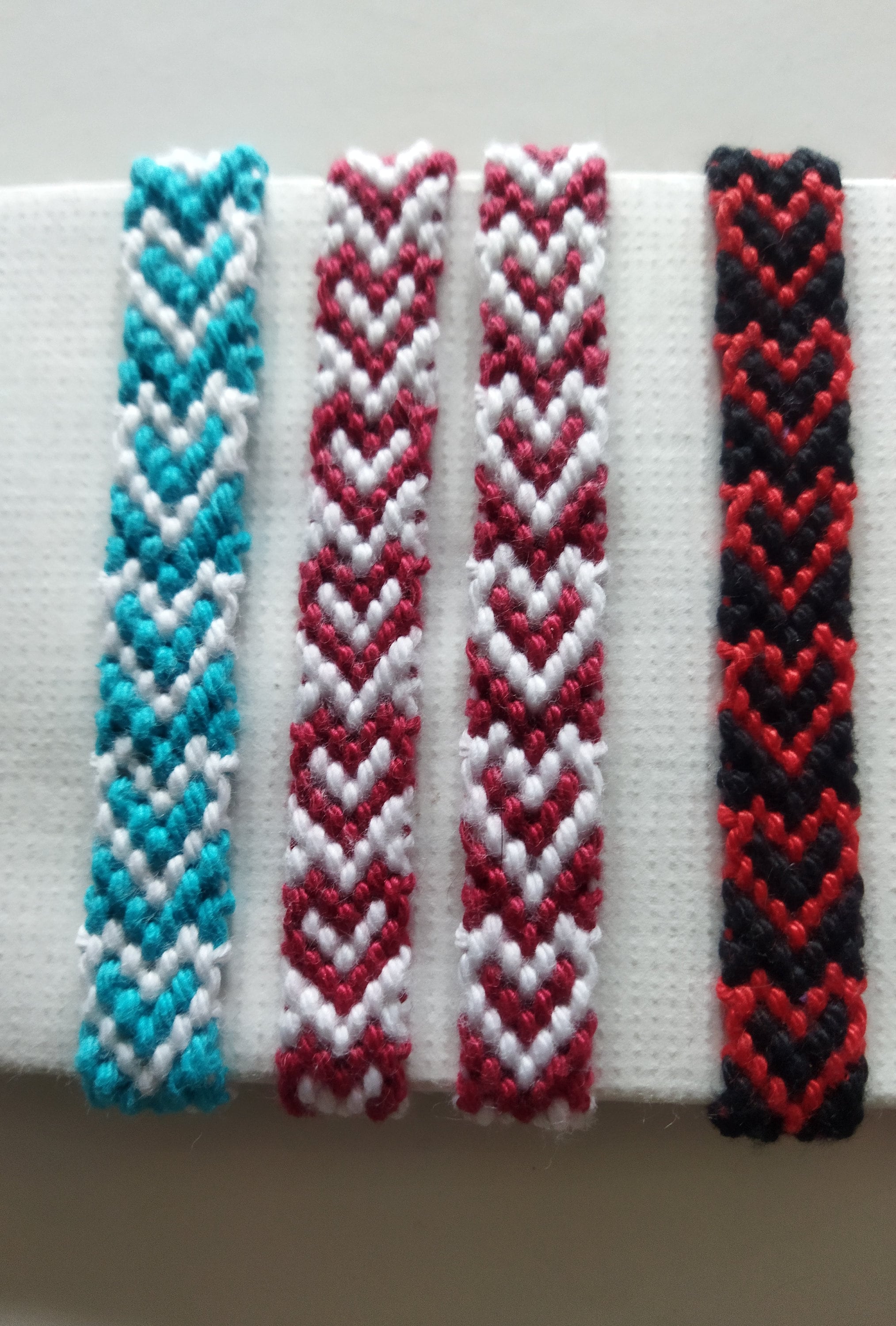 Bracelets brésiliens modèle coeurs - Etsy France